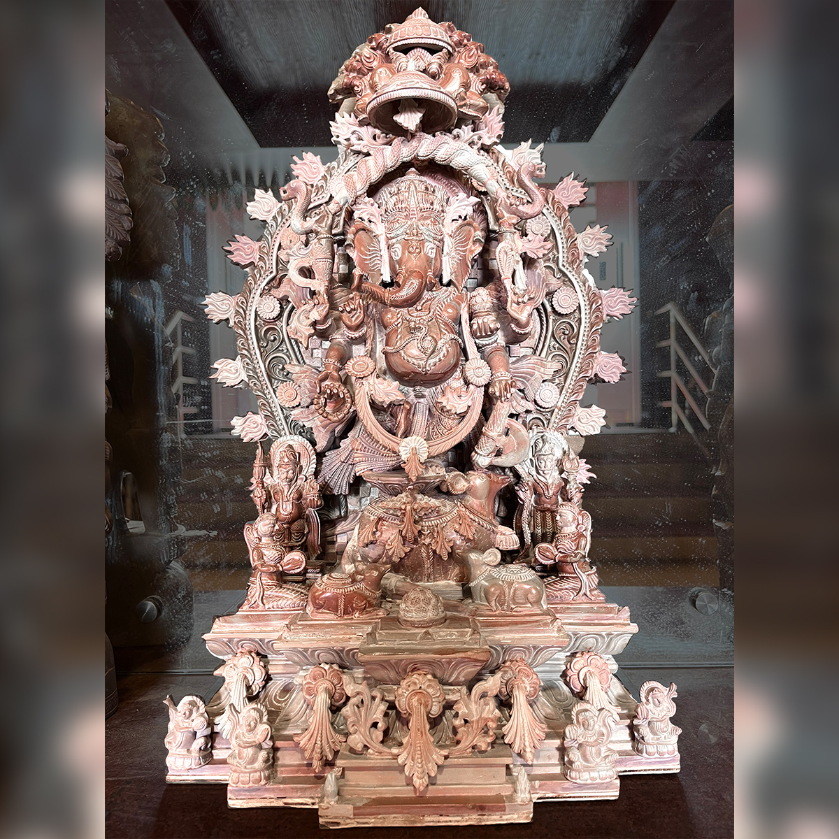 Lord Ganesha Khanja work Pink stone statue - Utkalika Odisha