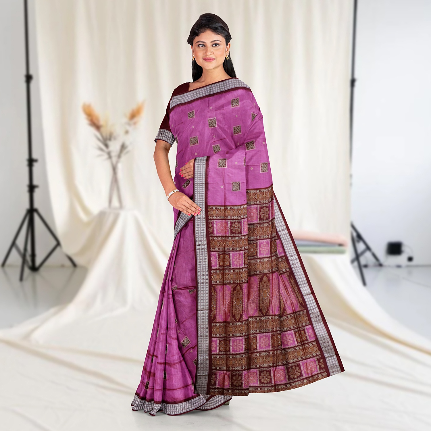 Box Patterned motifs Bomkai Silk Saree - Utkalika Odisha